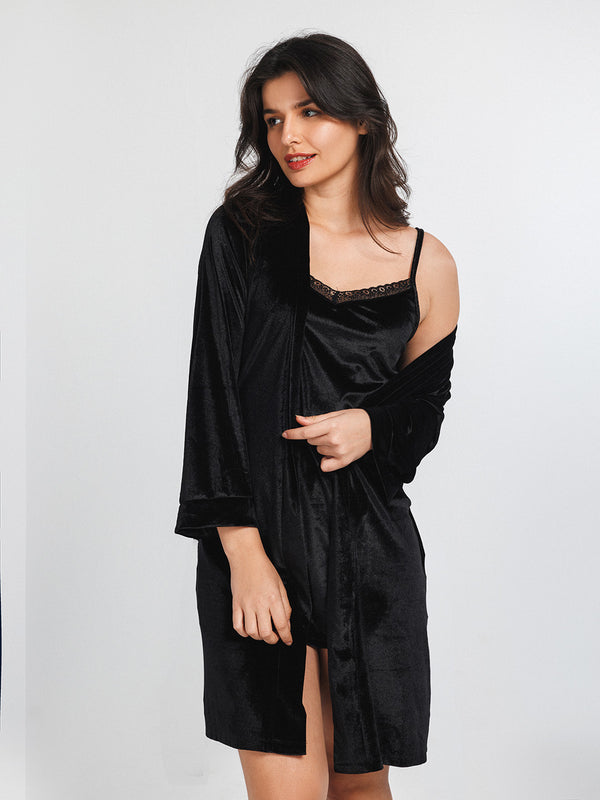Plain black robe, short black tree shirt – Marcolorie